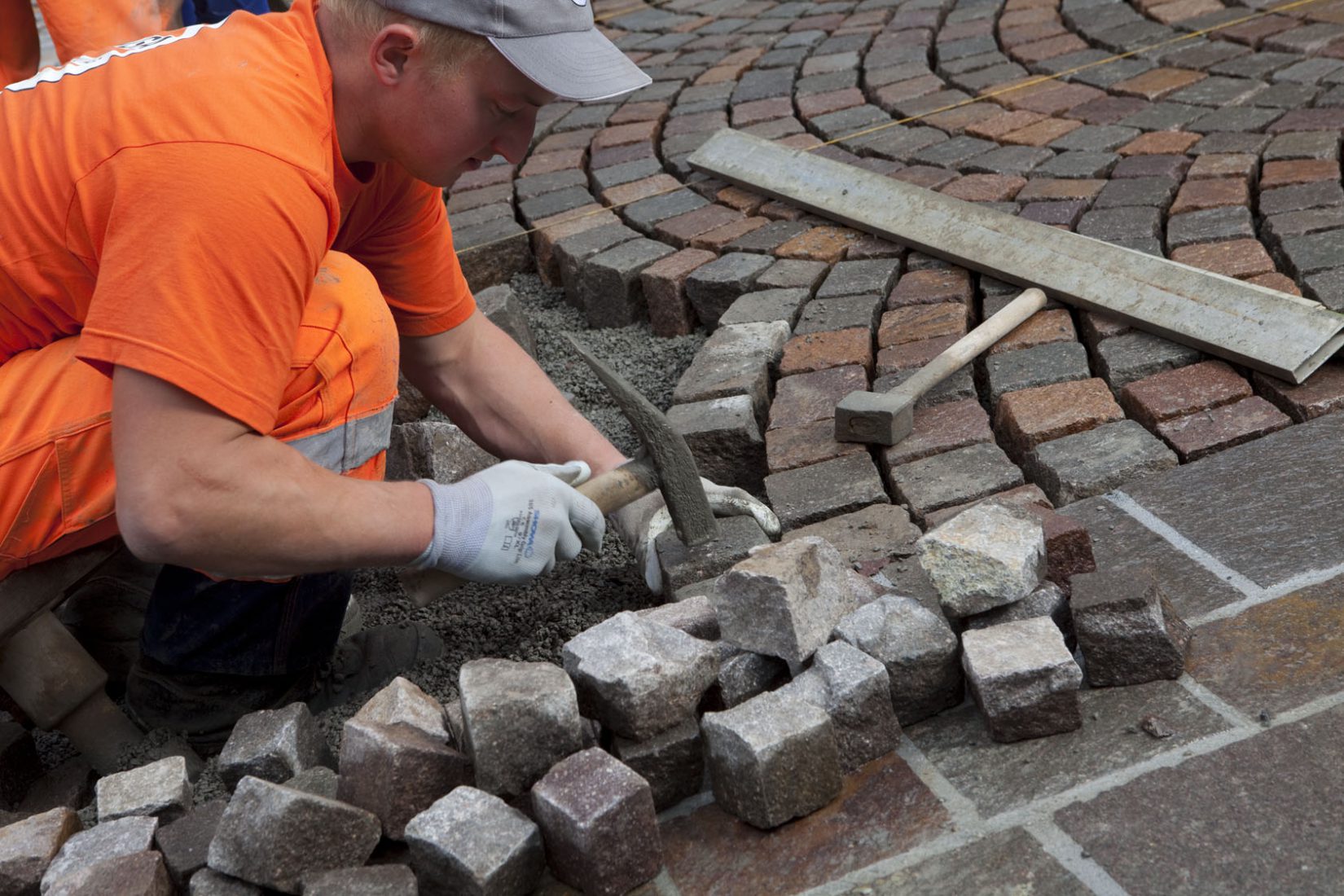 Strassenbauer/in - Walliser Baumeisterverband - Berufsverband der ...